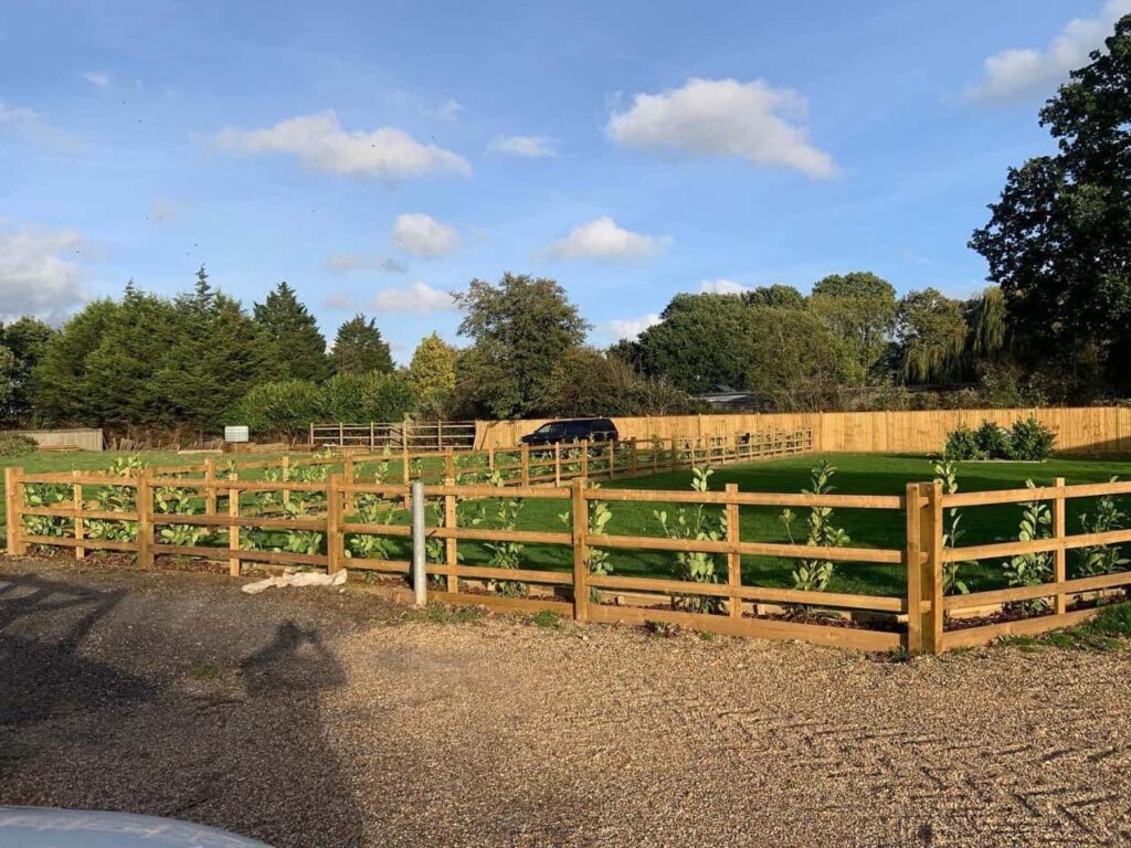 Are Bespoke Fences Easier or Harder to Repair? - Fast Fix Fencing ...